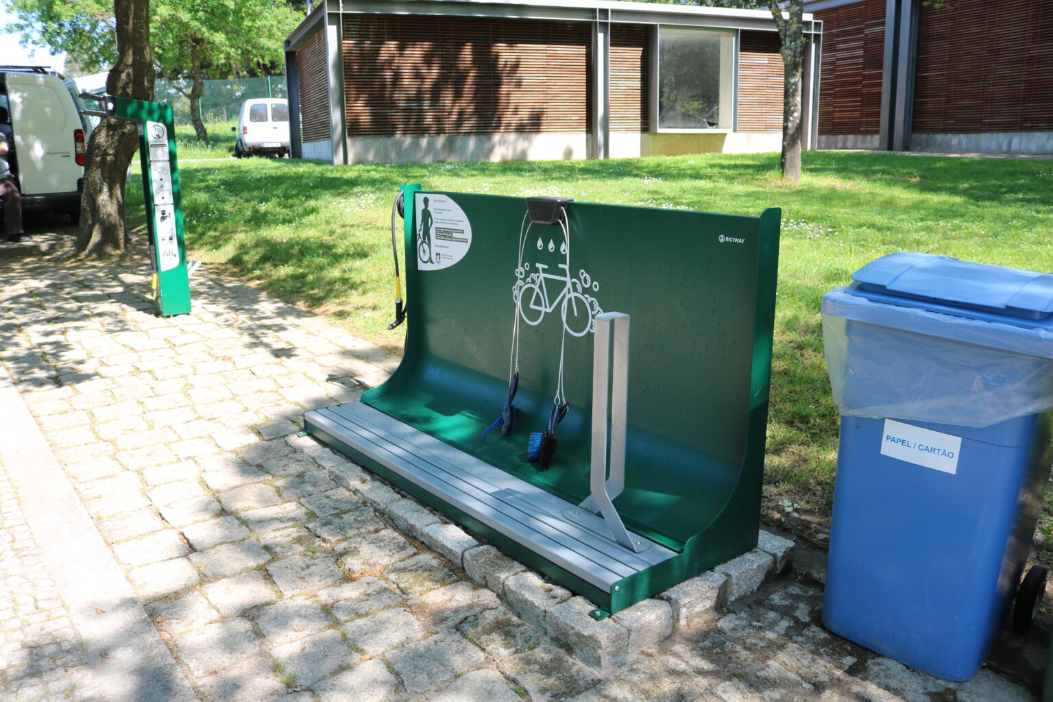 Bike Washing Station Pro | Bike Washing Solutions | Head-Wind